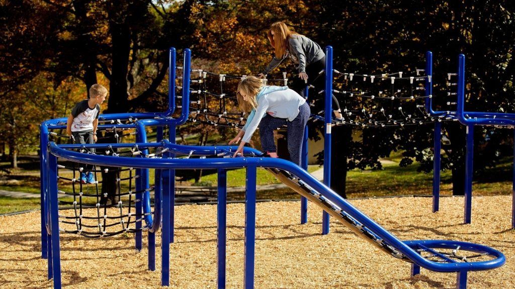 VistaRope | Custom Rope Climbing Play Systems | Cunningham Recreation